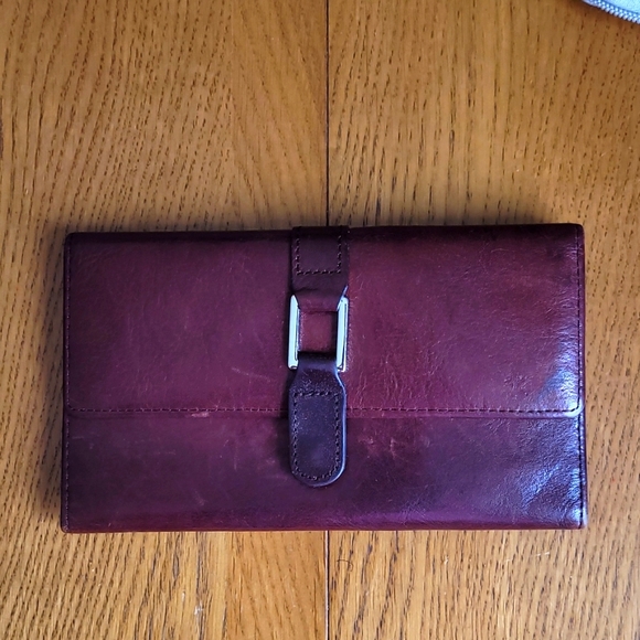 Wilsons Leather | Bags | Wilsons Genuine Leather Wallet | Poshmark